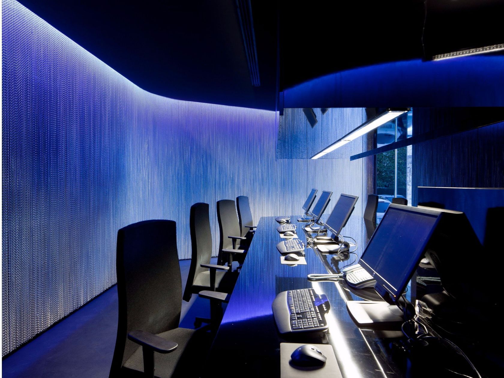 Kriskadecor: Anodised aluminium chains | Archiproducts