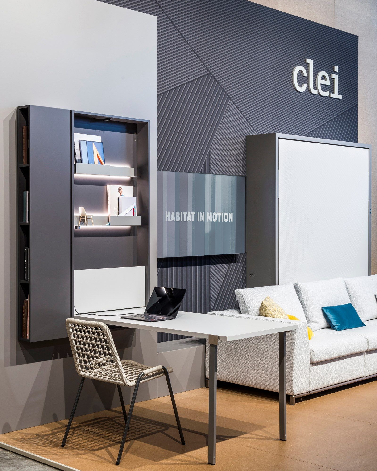 WALLY OFFICE Table / writing desk By CLEI