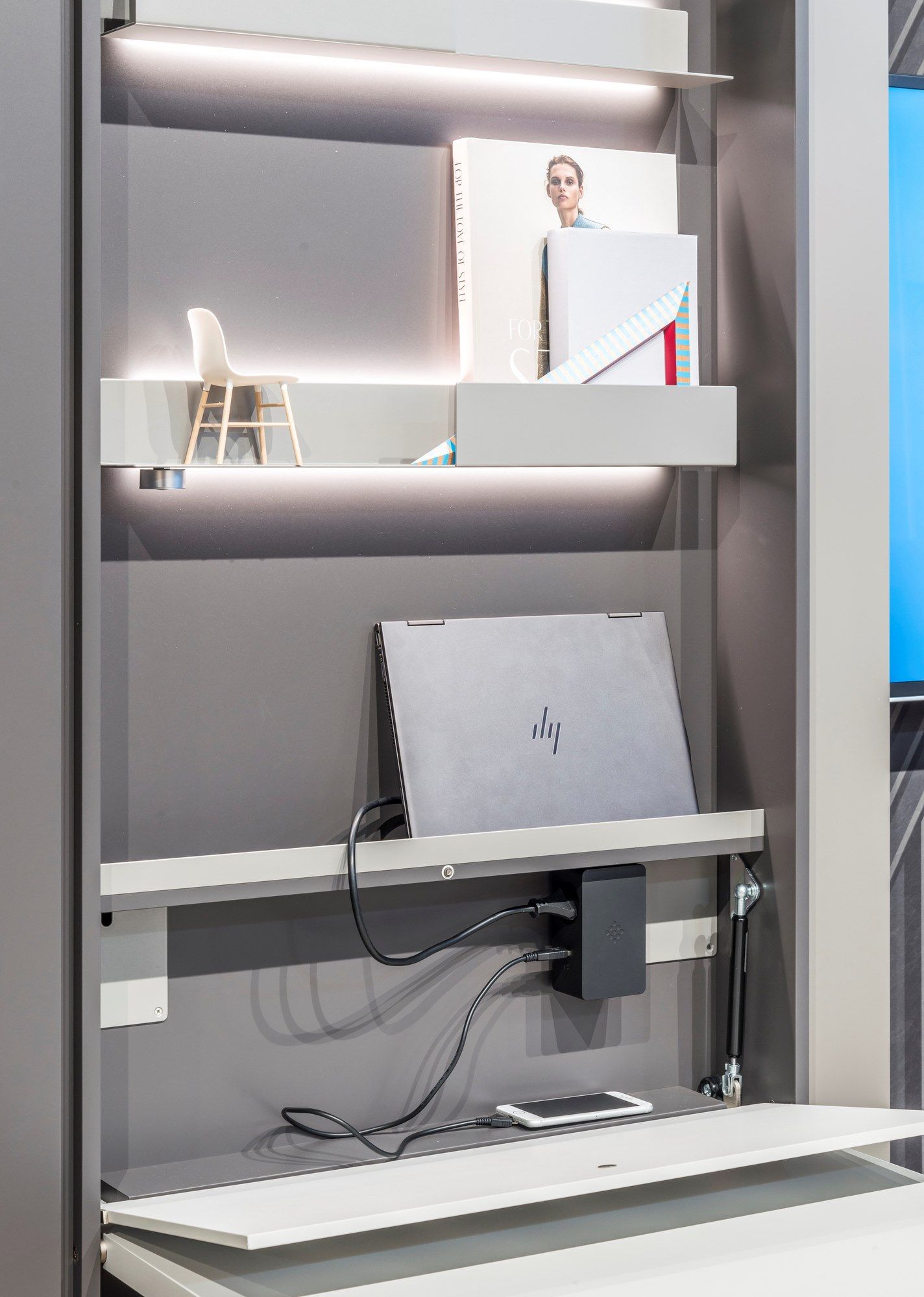 WALLY OFFICE Table / writing desk By CLEI