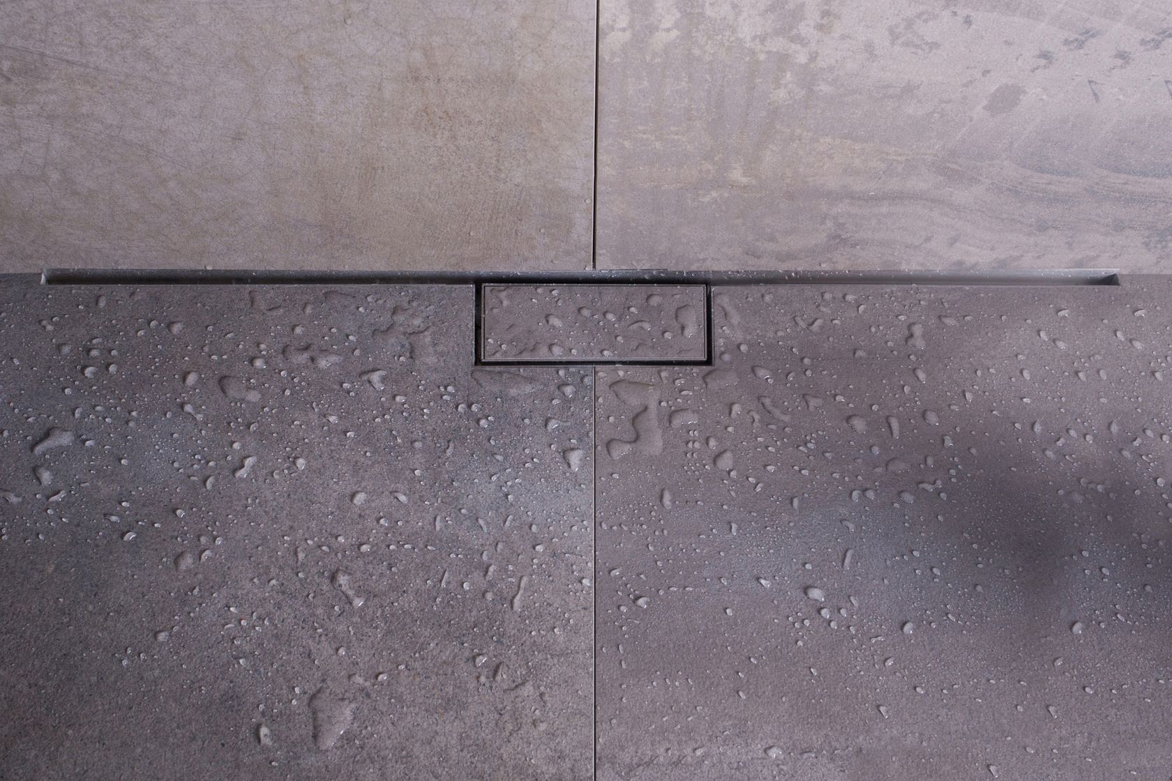 Rigole de douche en acier inoxydable WATERSTOP WALL TILE By ESS Easy Drain