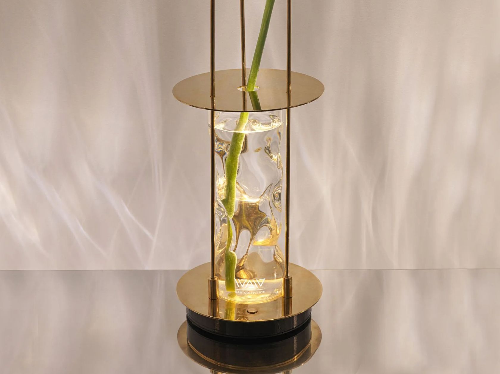 BEYOND Table lamp By WAW COLLECTION | design Fernando Correa