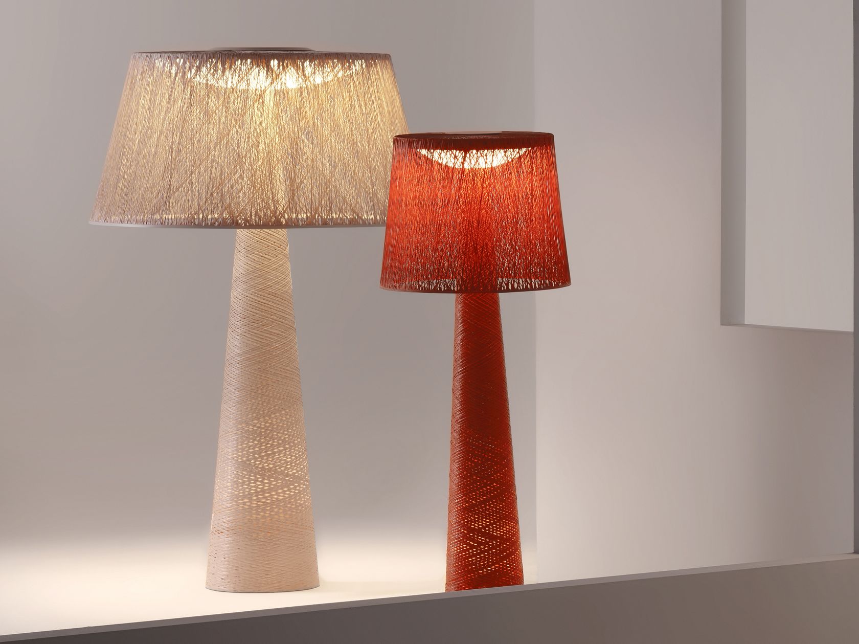 WIND 4062 / 4067 Floor lamp By Vibia