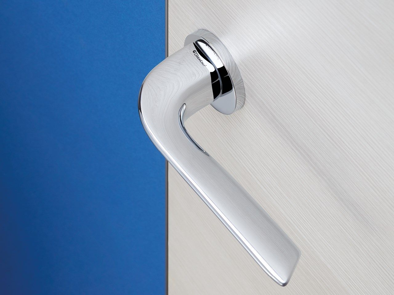 WIND | Door handle Wind Collection By LINEA CALI'