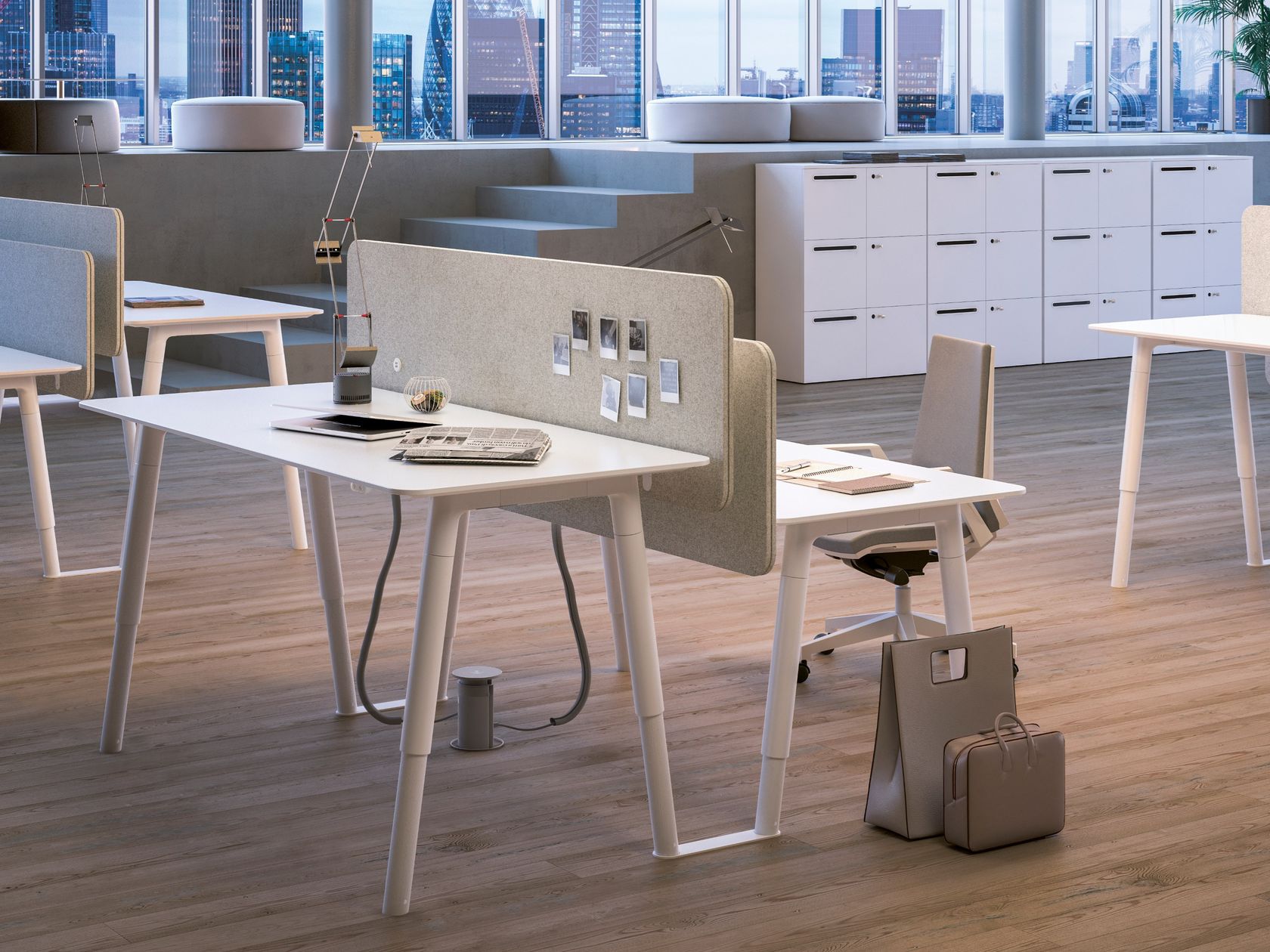 WOODS Height-adjustable wooden office desk By FANTONI | design Metrica