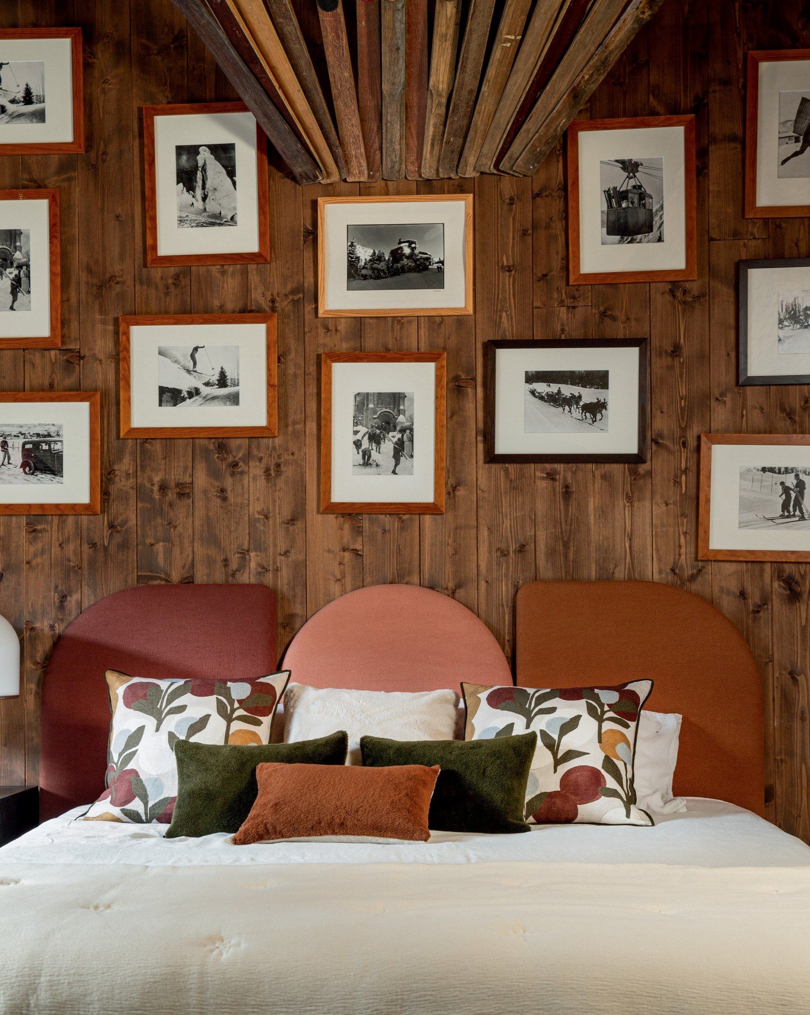 Solid-color rectangular velvet cushion WOOL PLUSH By Élitis