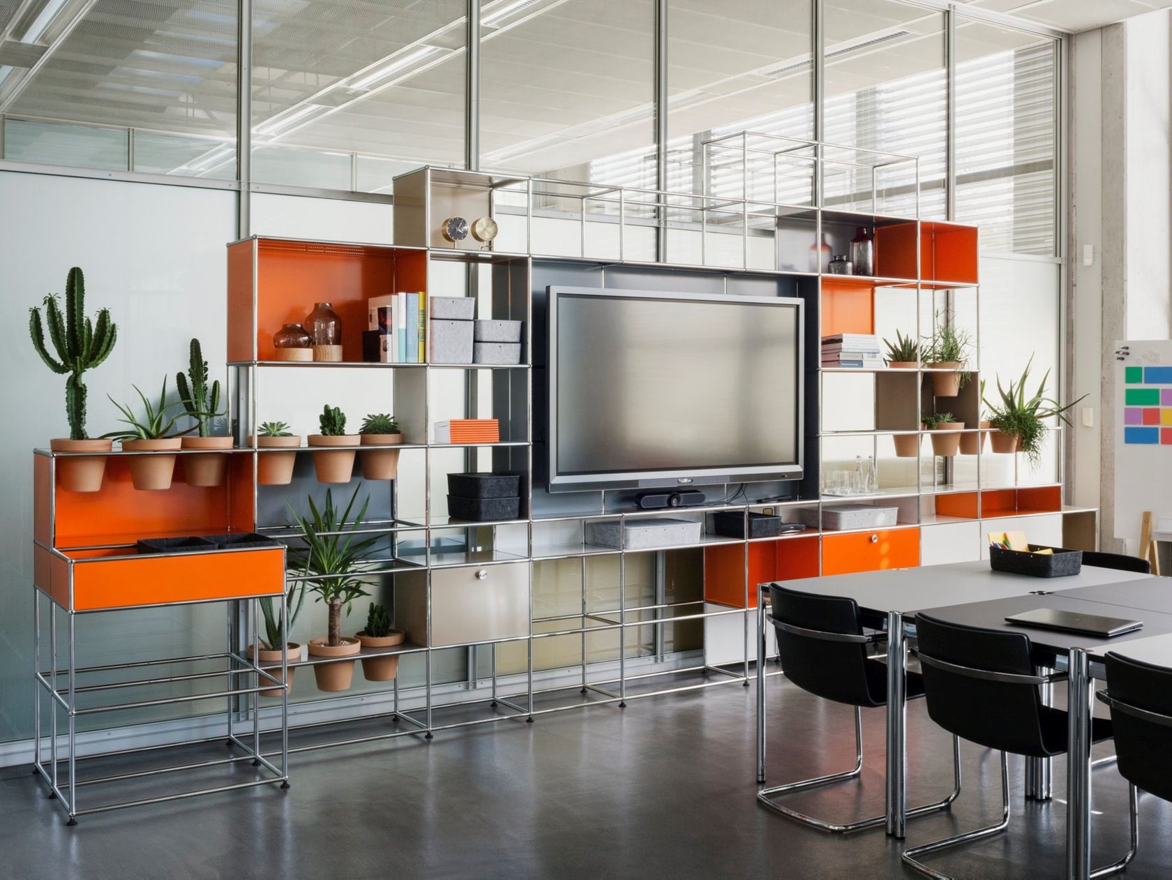 WORLD OF PLANTS FOR USM HALLER | Office shelving By USM