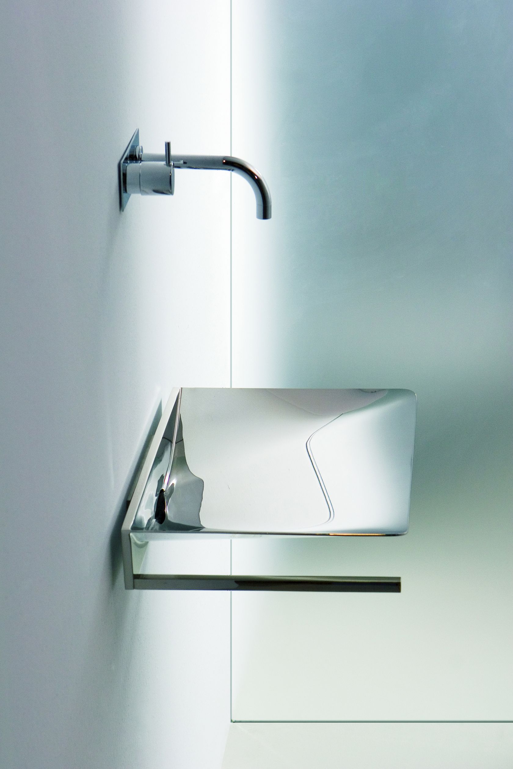 X-TREME Rectangular stainless steel washbasin with towel rail By Rapsel ...