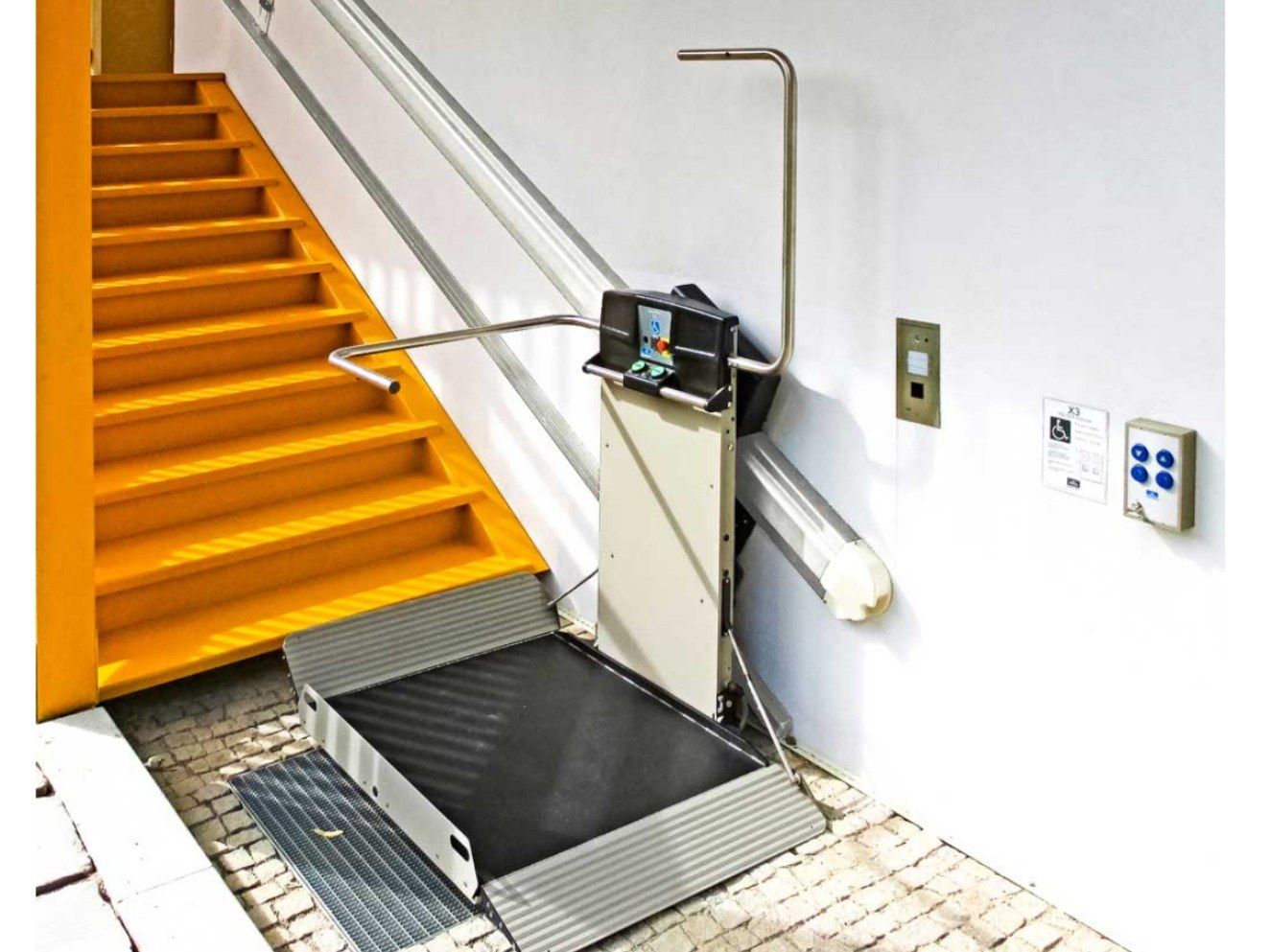 Inclined Platform lift X3 Inclined Platform Wheelchair Lift Collection ...
