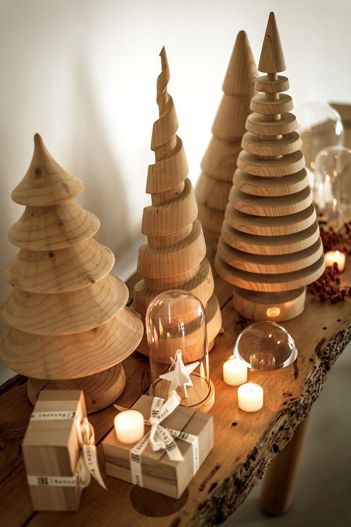 XMAS_MR Christmas cedarwood decorative object By Riva 1920