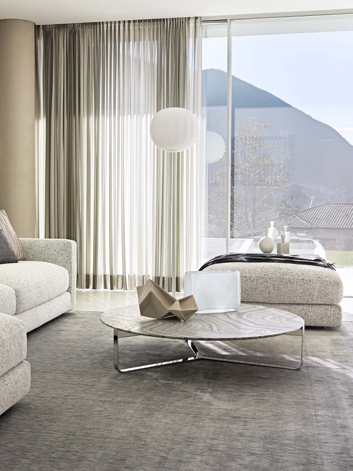 Round coffee table YARI By Flou