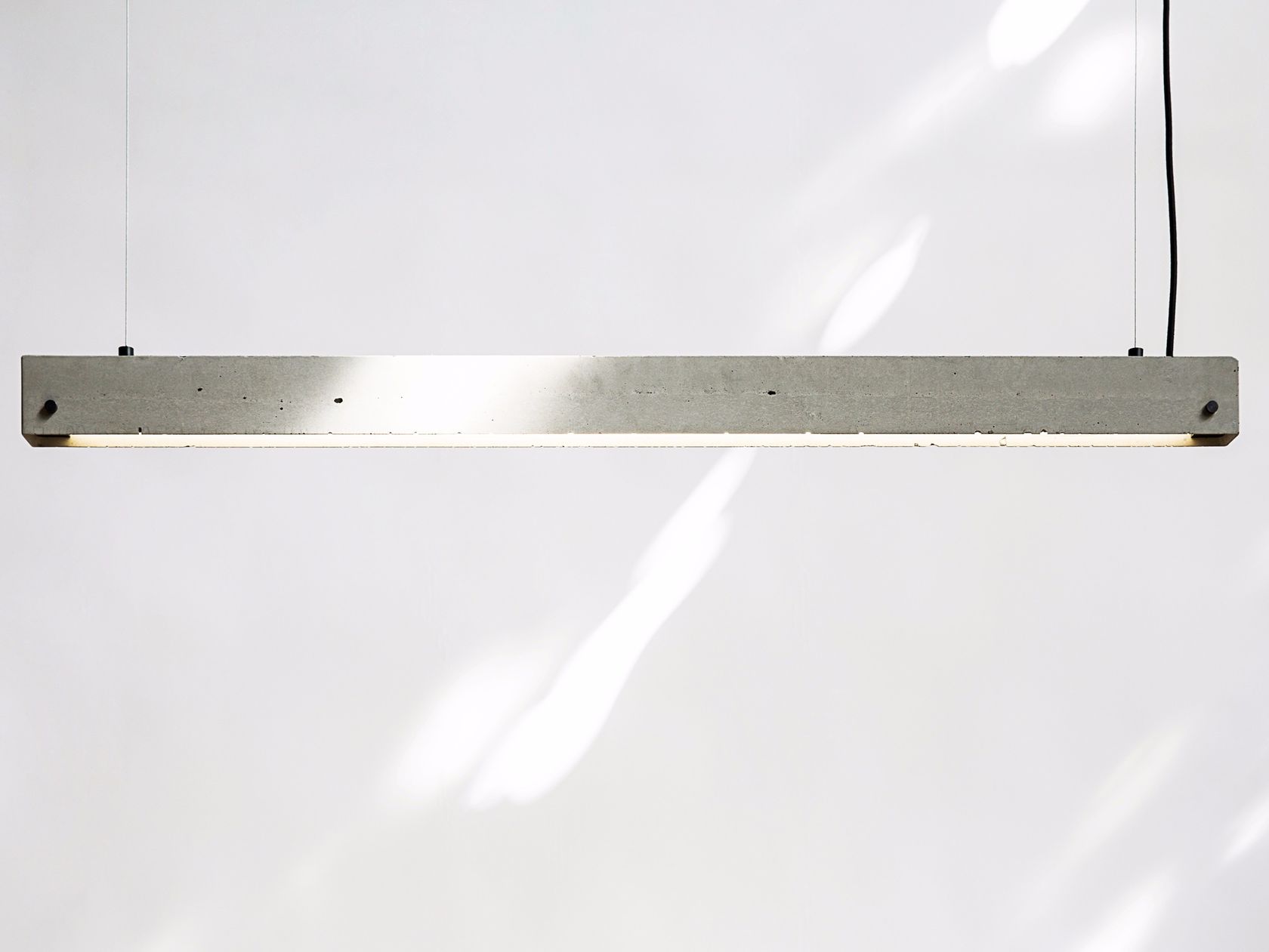 LED concrete pendant lamp YI By Bentu Design