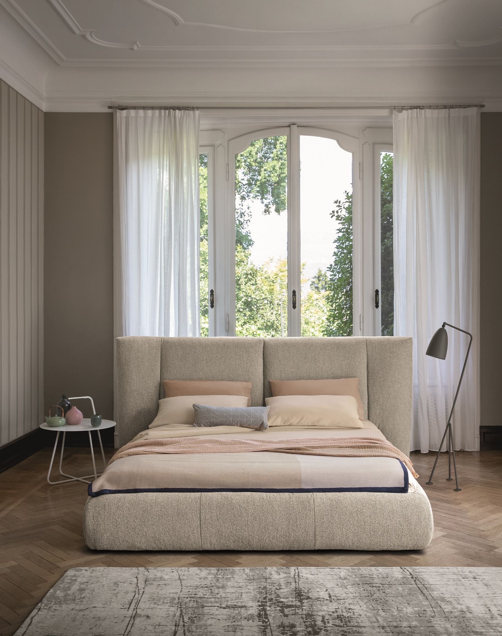 YOUNIVERSE Bed By Bonaldo | design Mauro Lipparini
