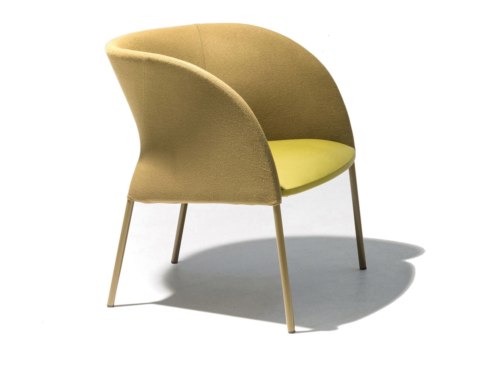 YUMI | Upholstered easy chair By Moroso design Bendtsen Design Associates