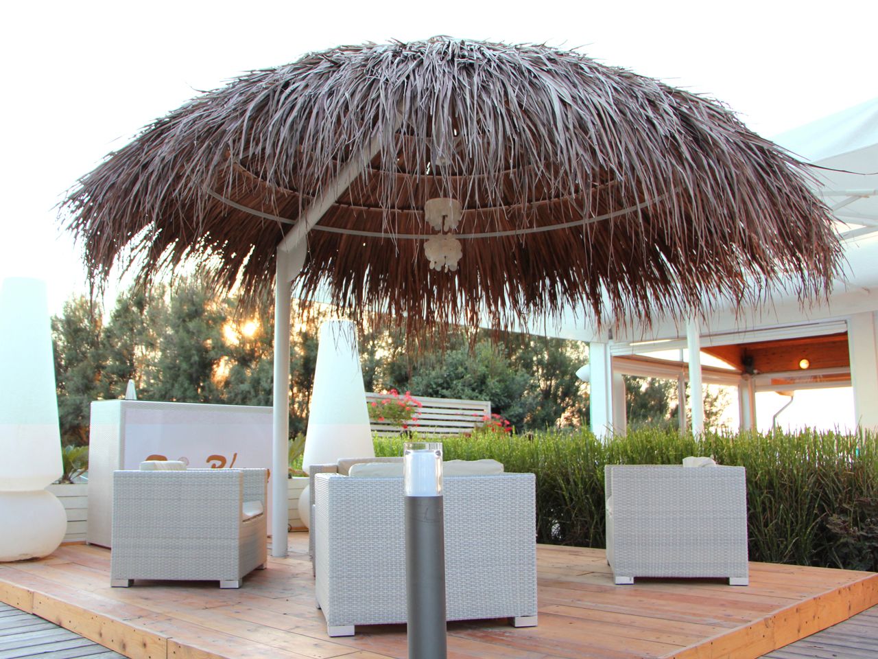 EXOTIC TRES CHIC | Offset Garden umbrella By AFRICA STYLE
