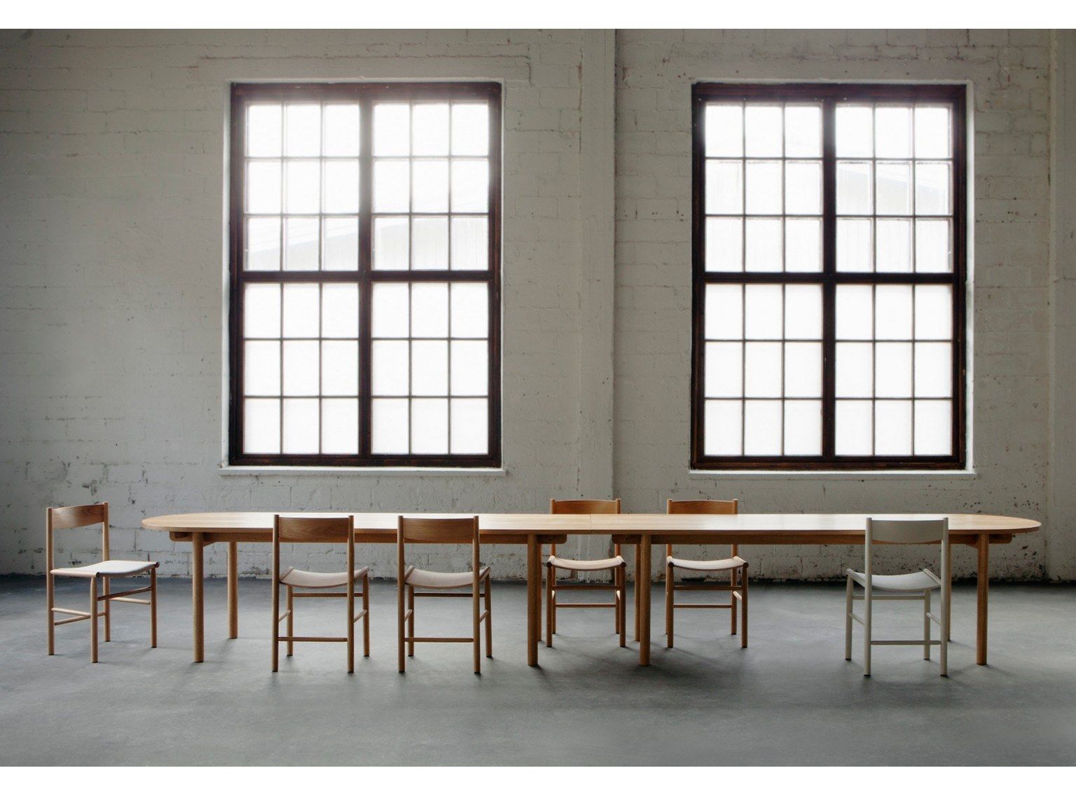 AKADEMIA | Solid wood chair By Nikari design Kaksikko