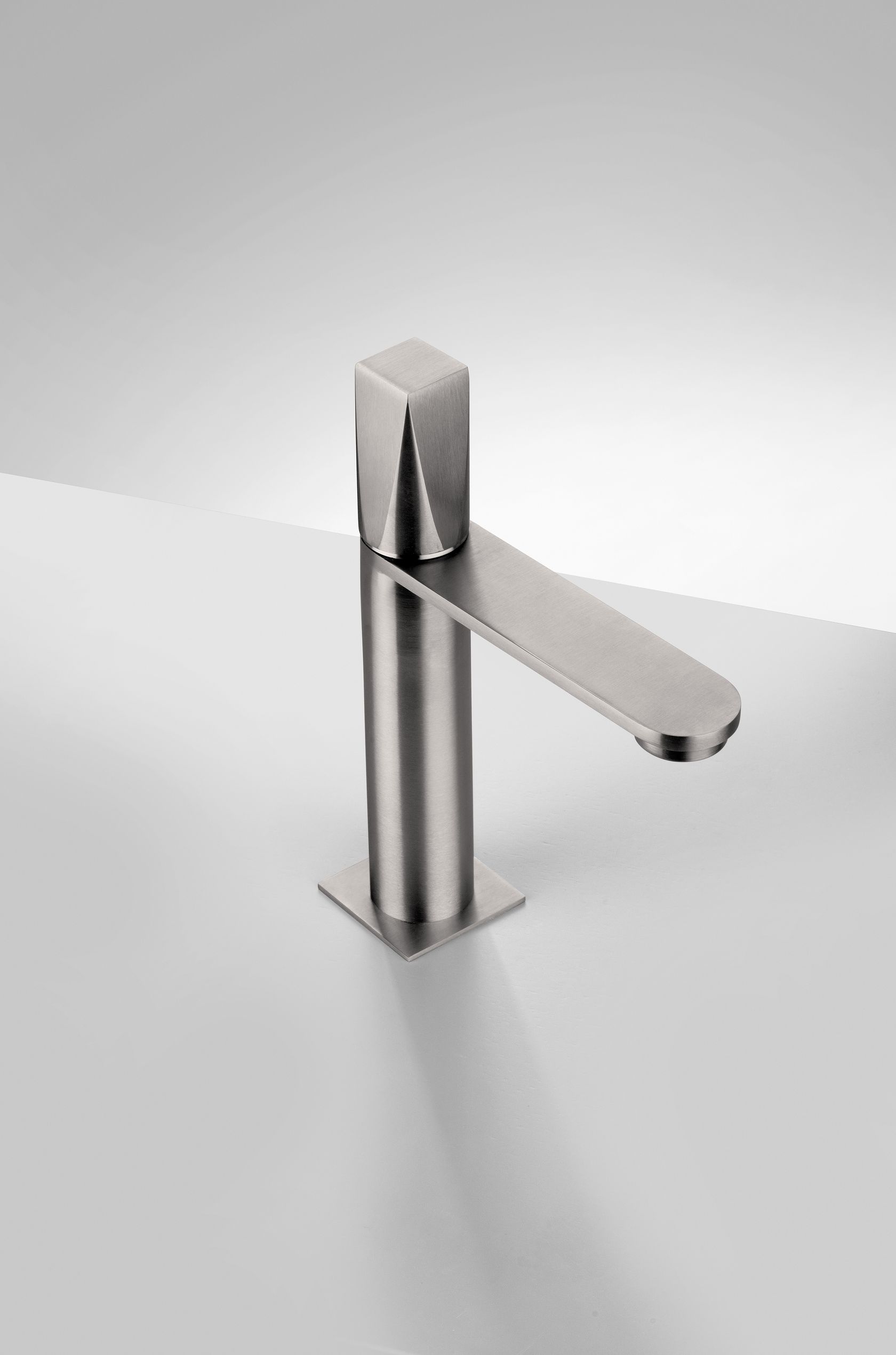ALINE washbasin tap By Rubinetterie Frattini design Marco Piva