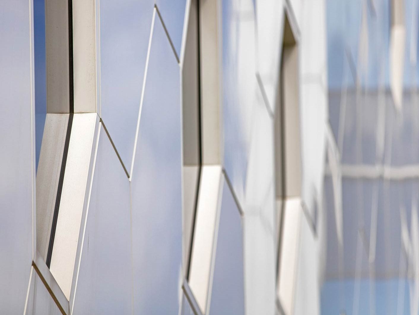 ALUCOBOND® sparkling Composite material facade panel By 3A Composites