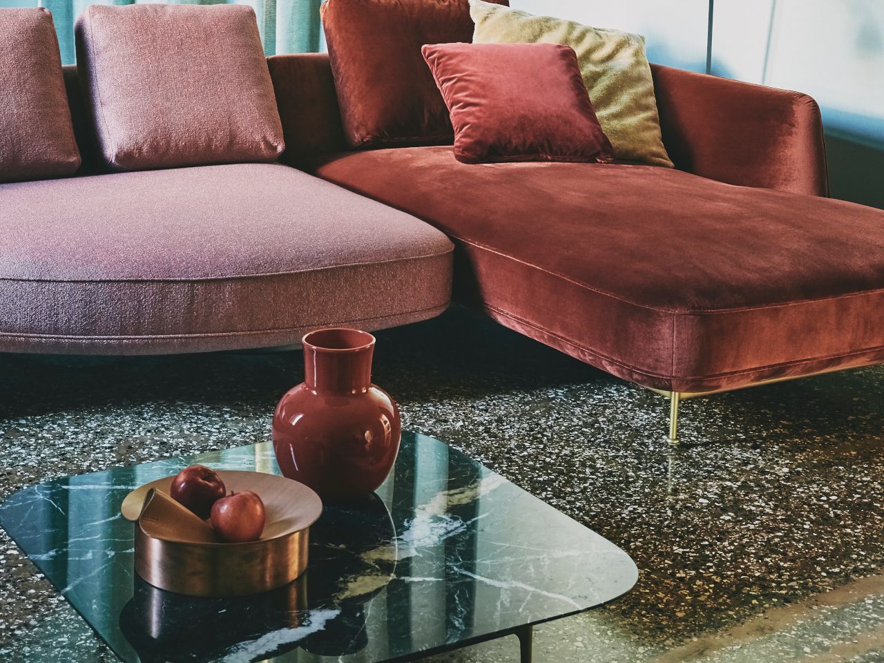 ANDES Square marble coffee table By Wittmann | design Luca Nichetto