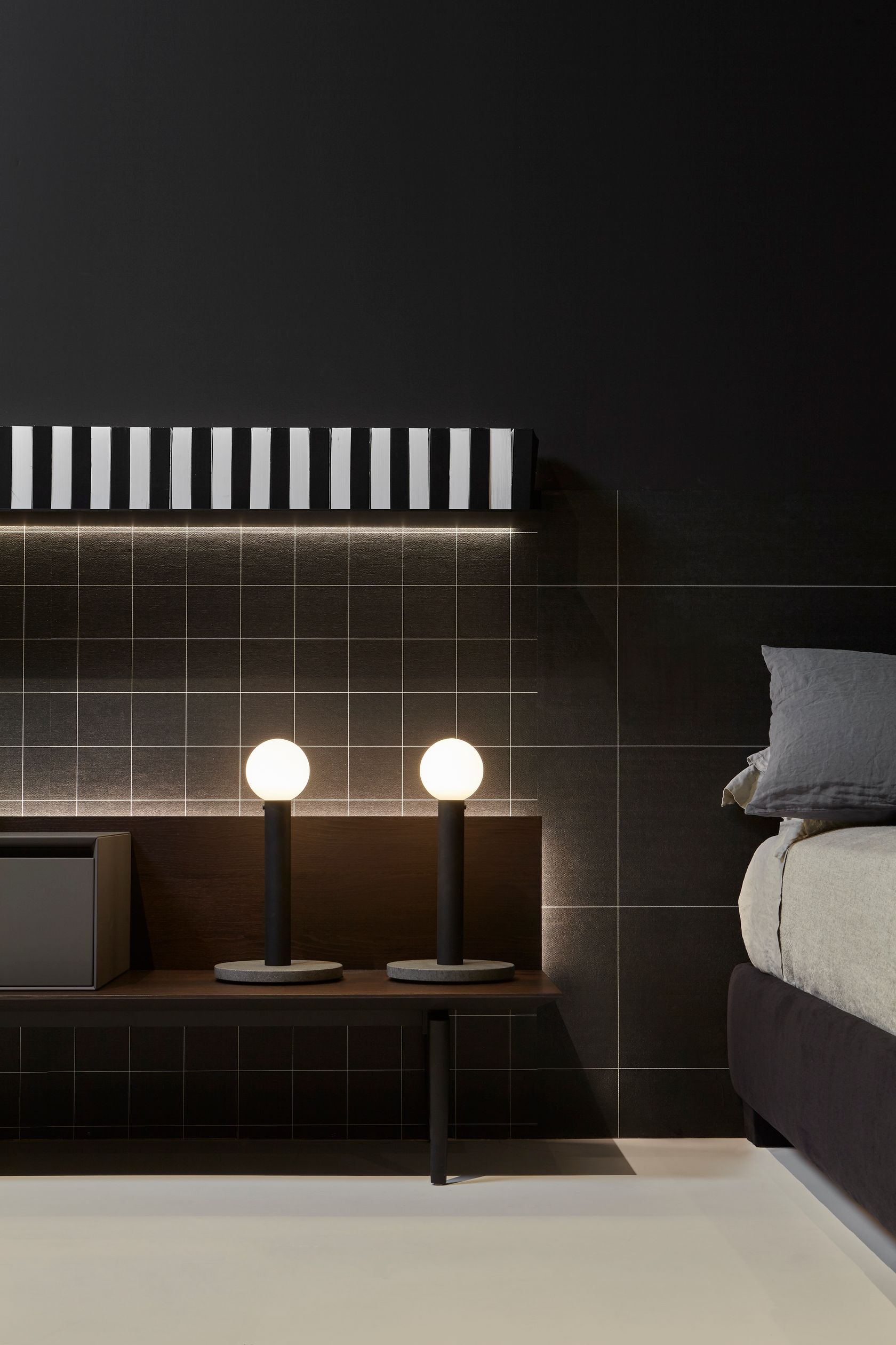 APOLLO | Table lamp By Antonio Lupi Design design Brian Sironi