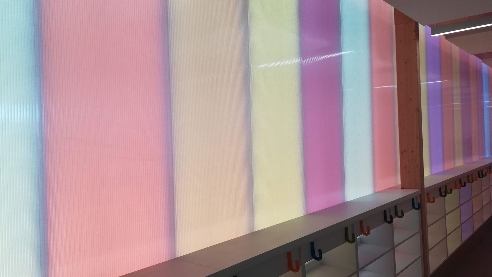 arcoPlus® 547/ 549 Système emboitable polycarbonate pour le facade ...
