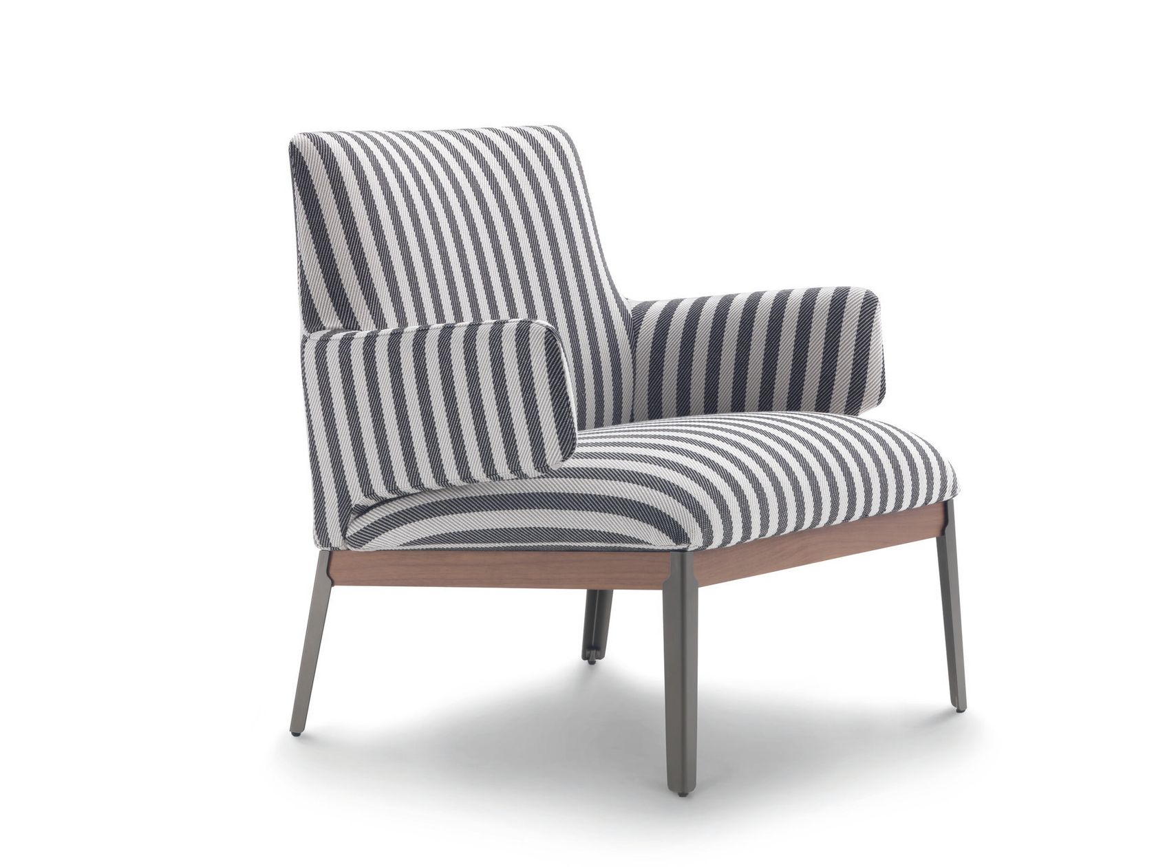 HUG LOW Fabric armchair with armrests By arflex | design Claesson ...