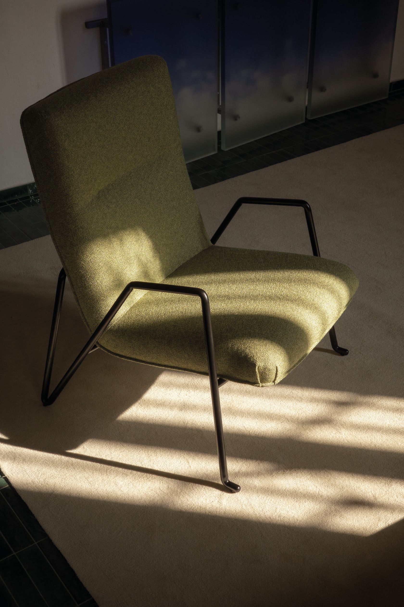 SOLICE Armchair By arflex