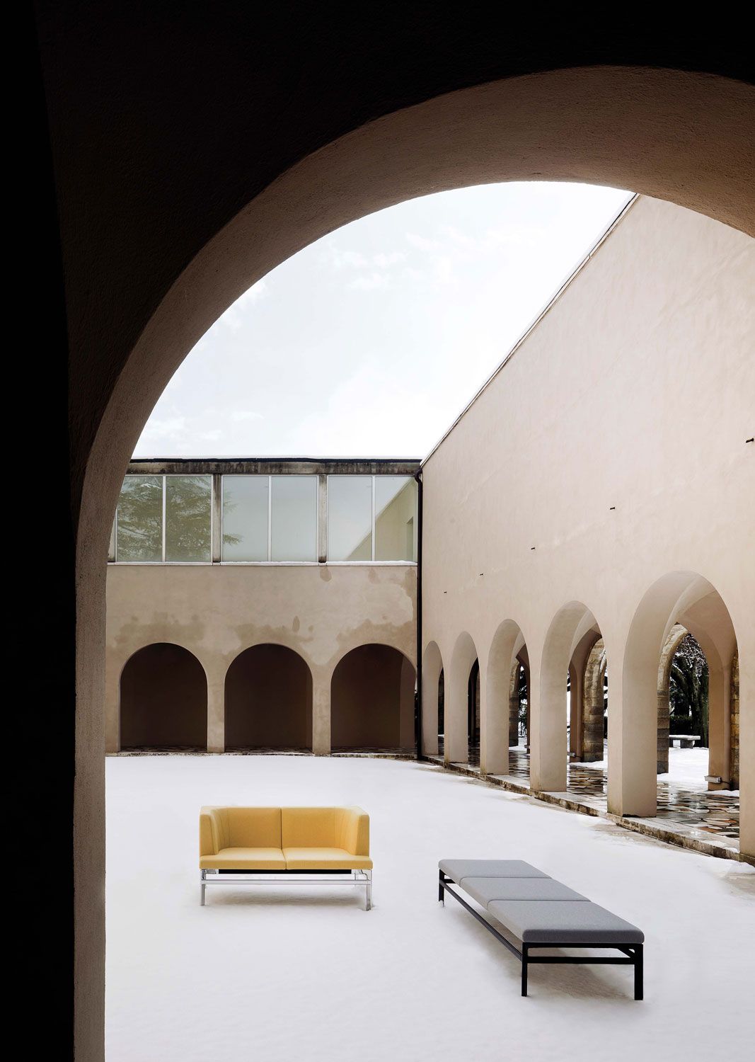 PONTE Backless fabric bench seating By Luxy | design Mario Ruiz