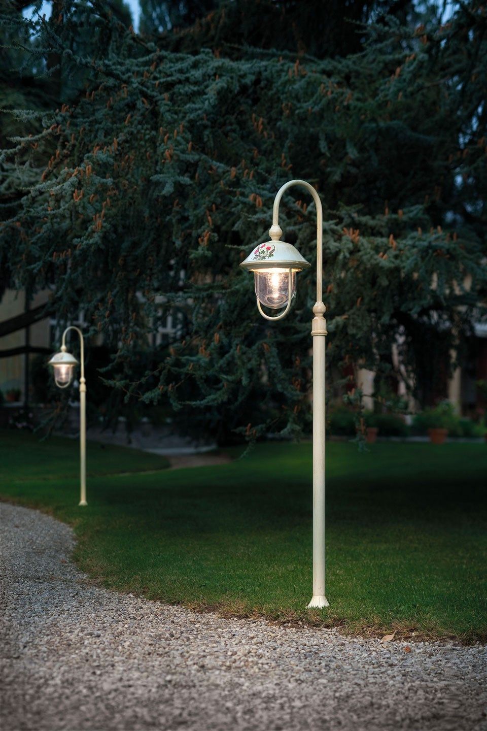 BARI Lantern ceramic garden lamp post By FERROLUCE