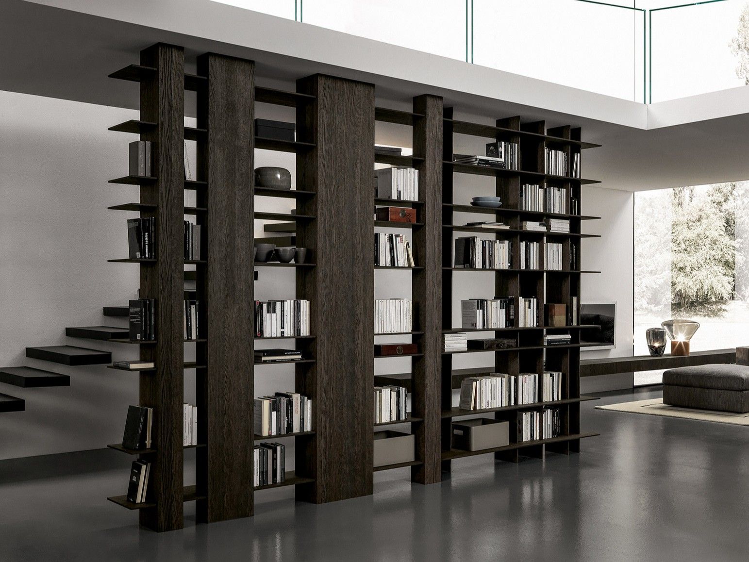 SKILL Double-sided floor-ceiling mounted eucalyptus bookcase By ...
