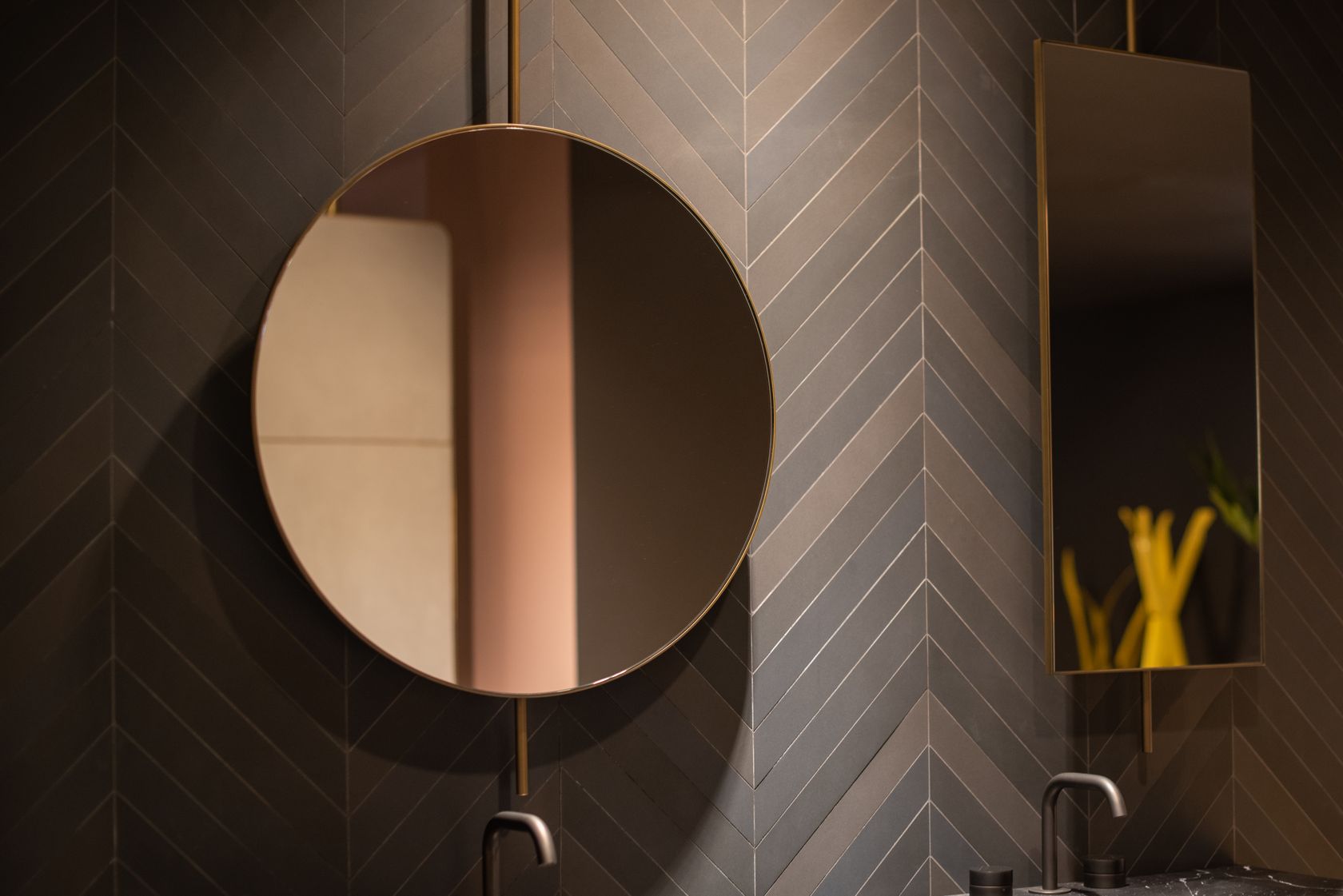 BOFFI - ELEMENTI | Round mirror By In Stock design Elisa Ossino