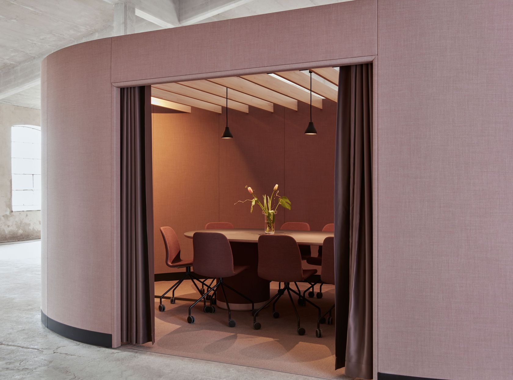 BUILD UP Multimedia fabric meeting pod By Glimakra of Sweden | design ...