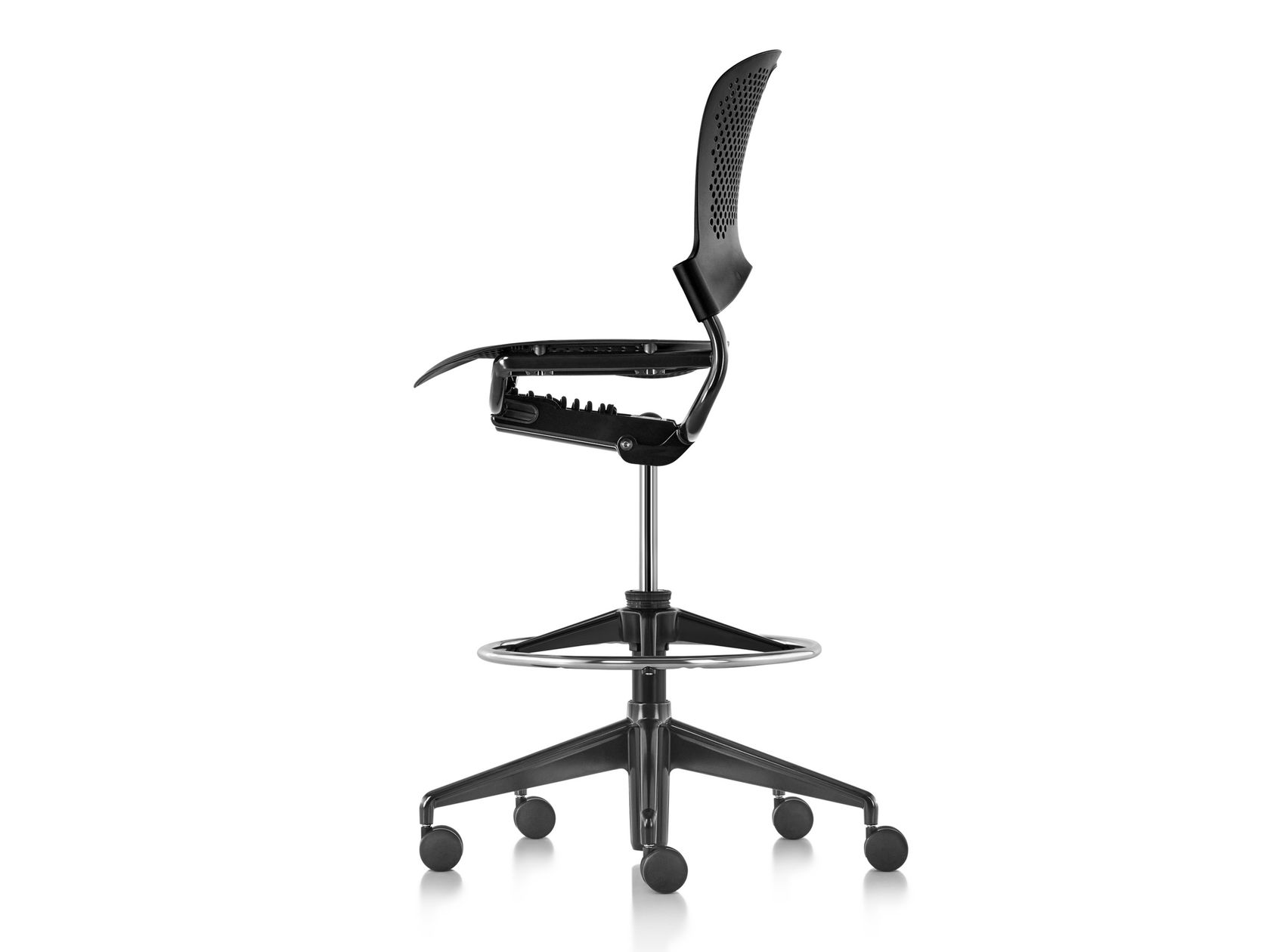 CAPER Swivel Nylon® office stool with 5-Spoke base By Herman Miller ...