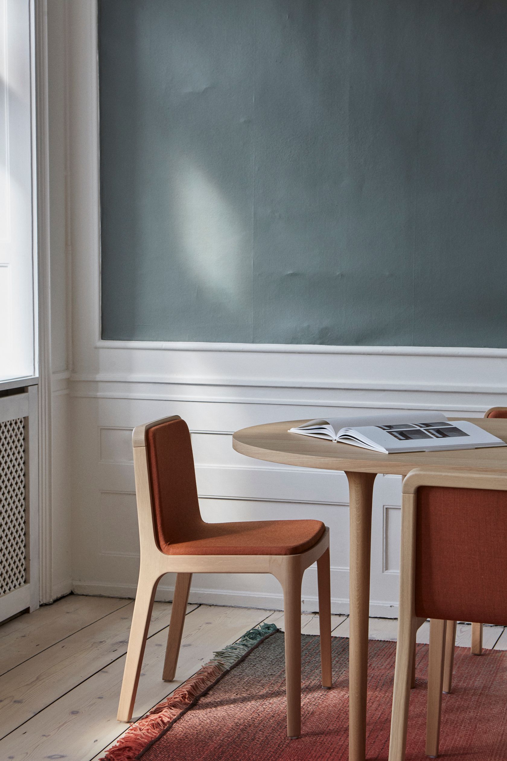 CAST | Silla de fresno By MOR DESIGN