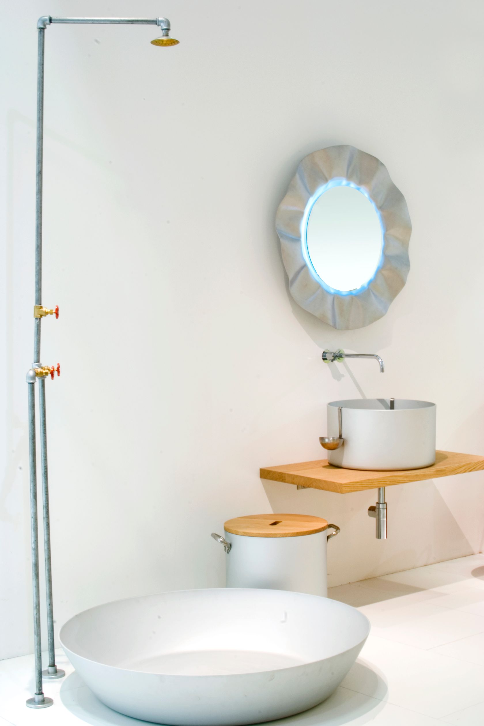 CHEF Galvanized steel shower panel with overhead shower By Rapsel ...