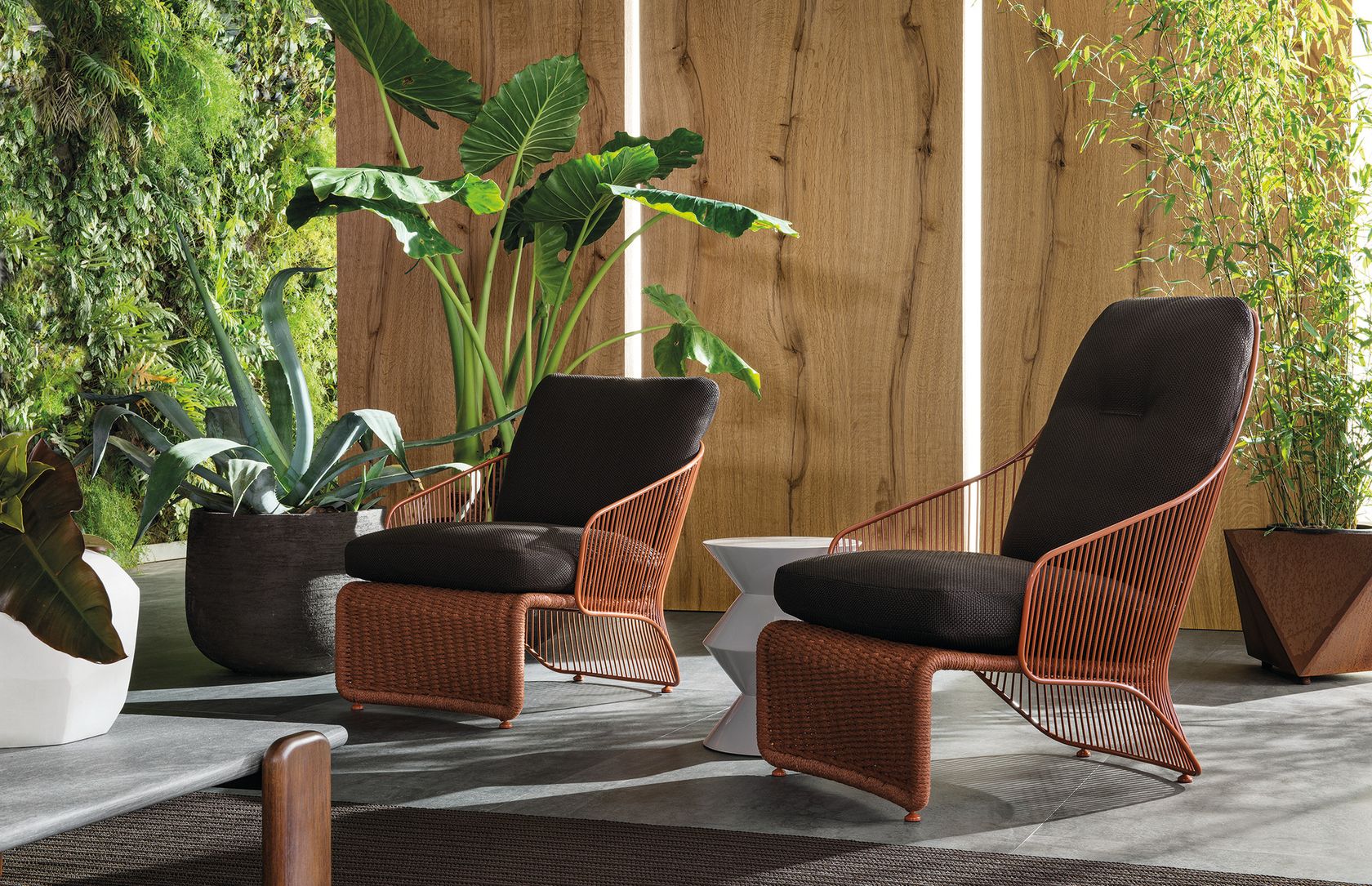 COLETTE OUTDOOR Outdoor armchair By Minotti | design Rodolfo Dordoni