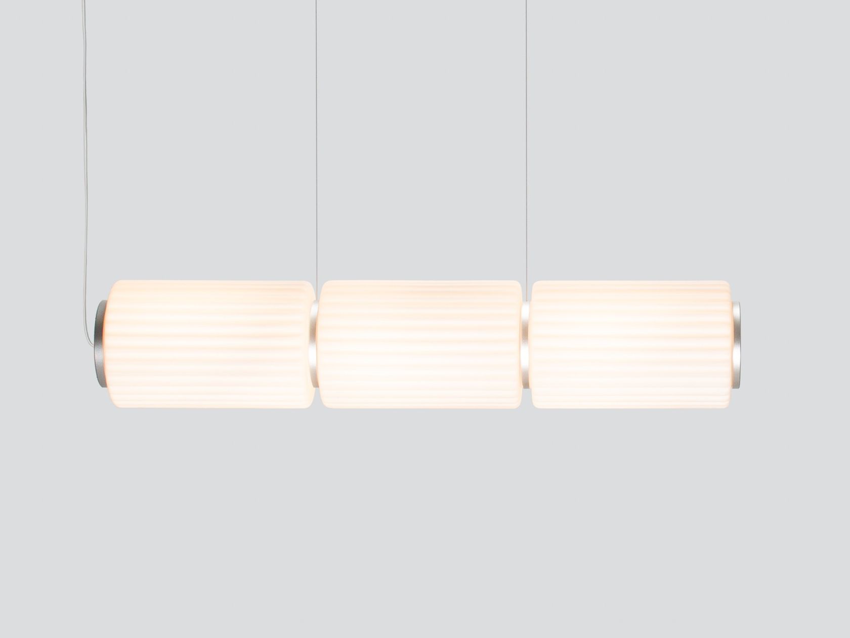 COLUMN 175 HORIZONTAL 吊灯 By ANDlight 设计师Lukas Peet