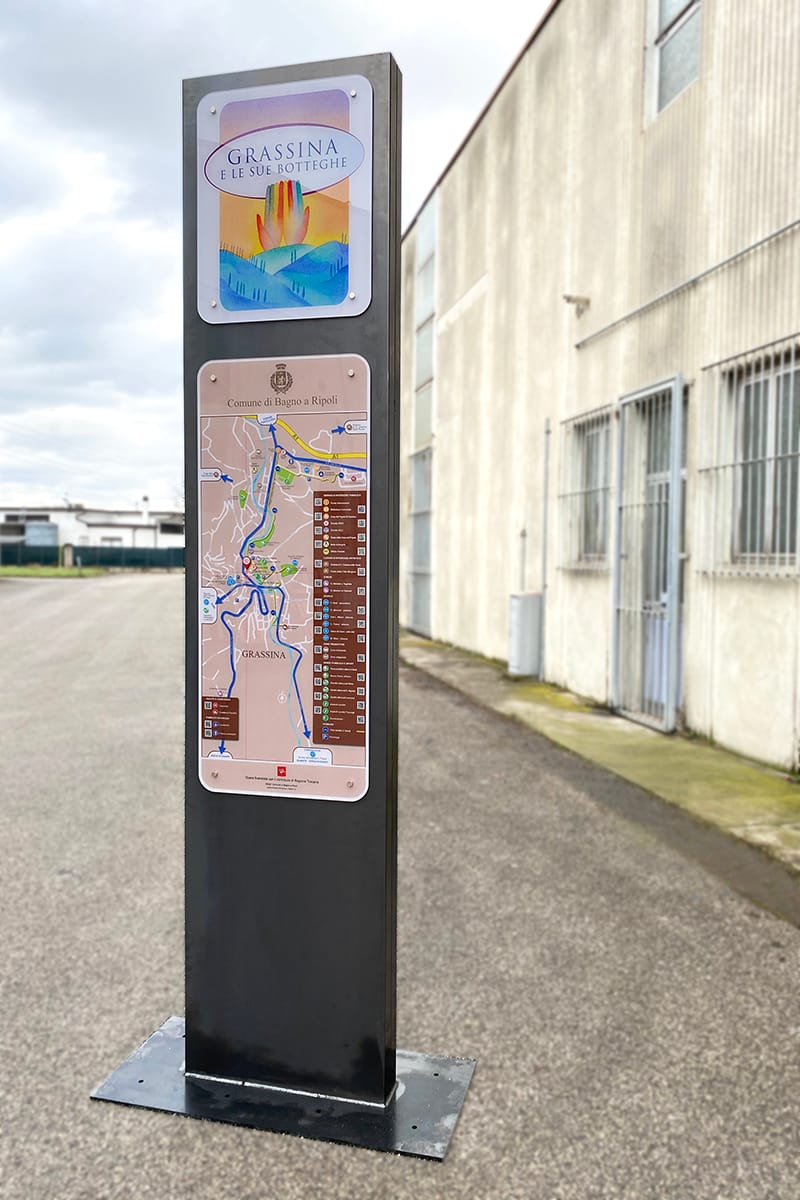 CORTEN STEEL TOTEM WITH DESCRIPTIVE PLATES Advertising totem By Remor