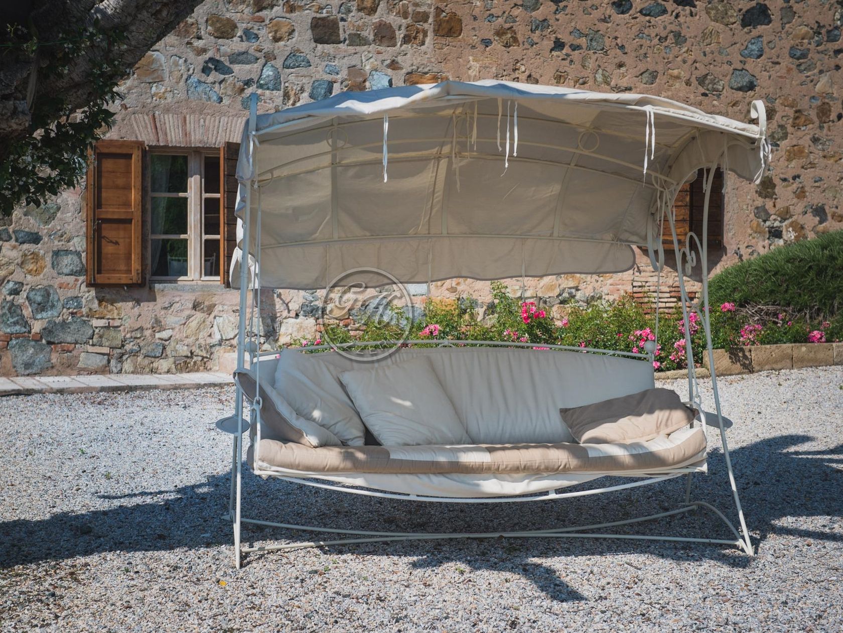 Garden swing seats | With Canopy, Freestanding | Archiproducts