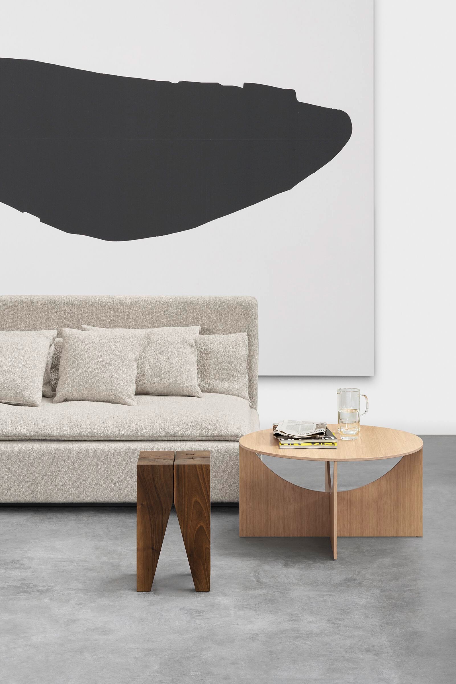 BACKENZAHN™ Wooden stool By E15