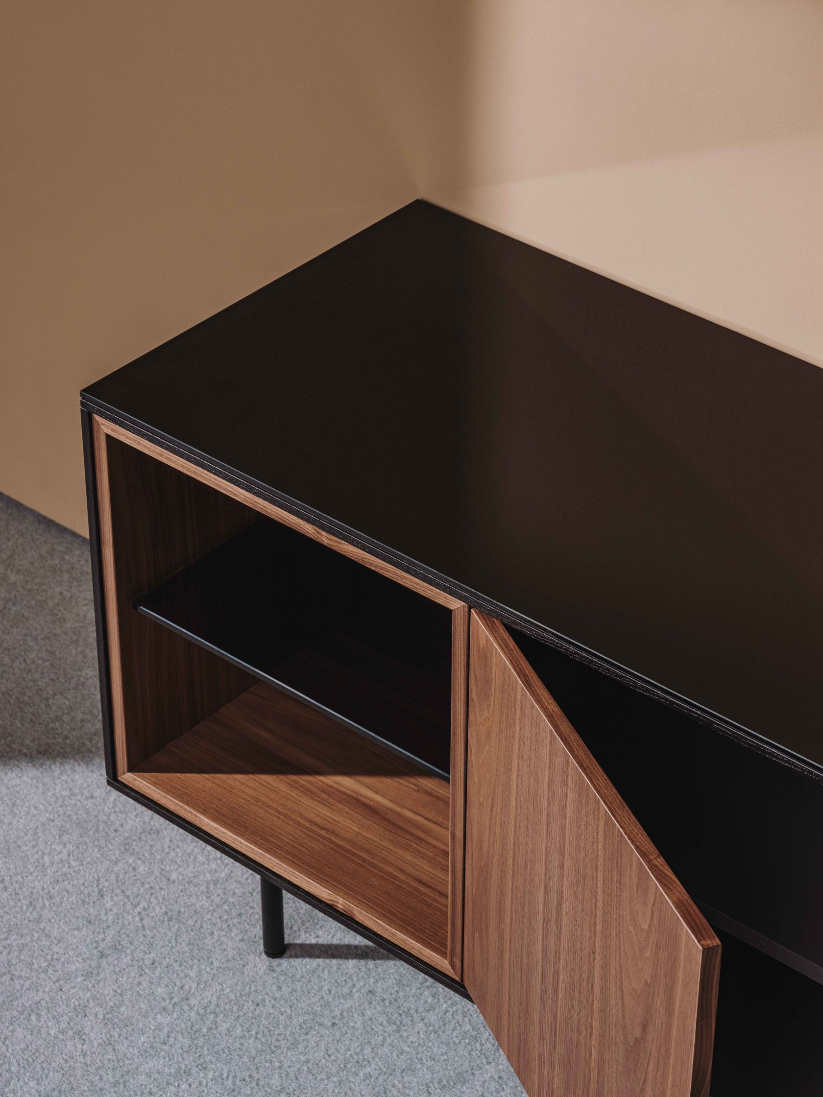 ELEMENT AP04801 sideboard By Andreu World