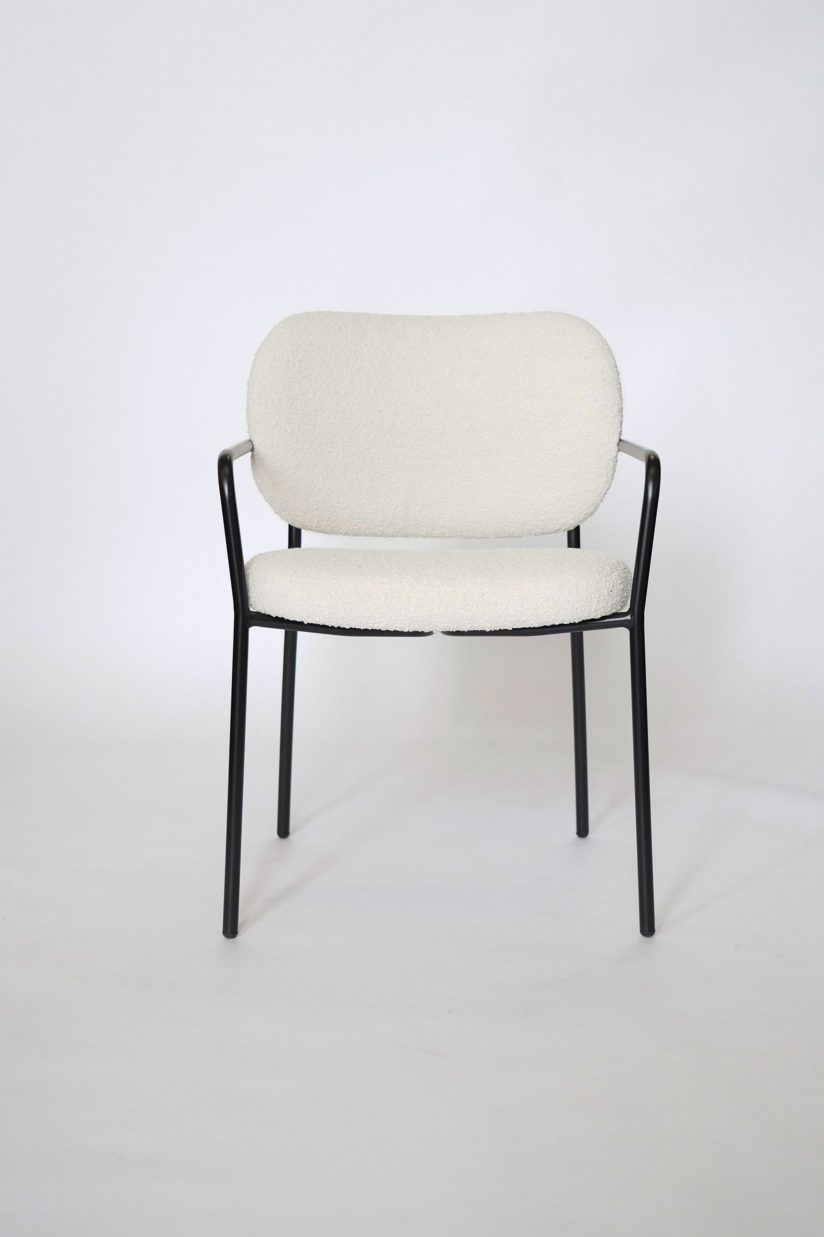 ELI | Chair with armrests By Tonon design Guggenbichler design