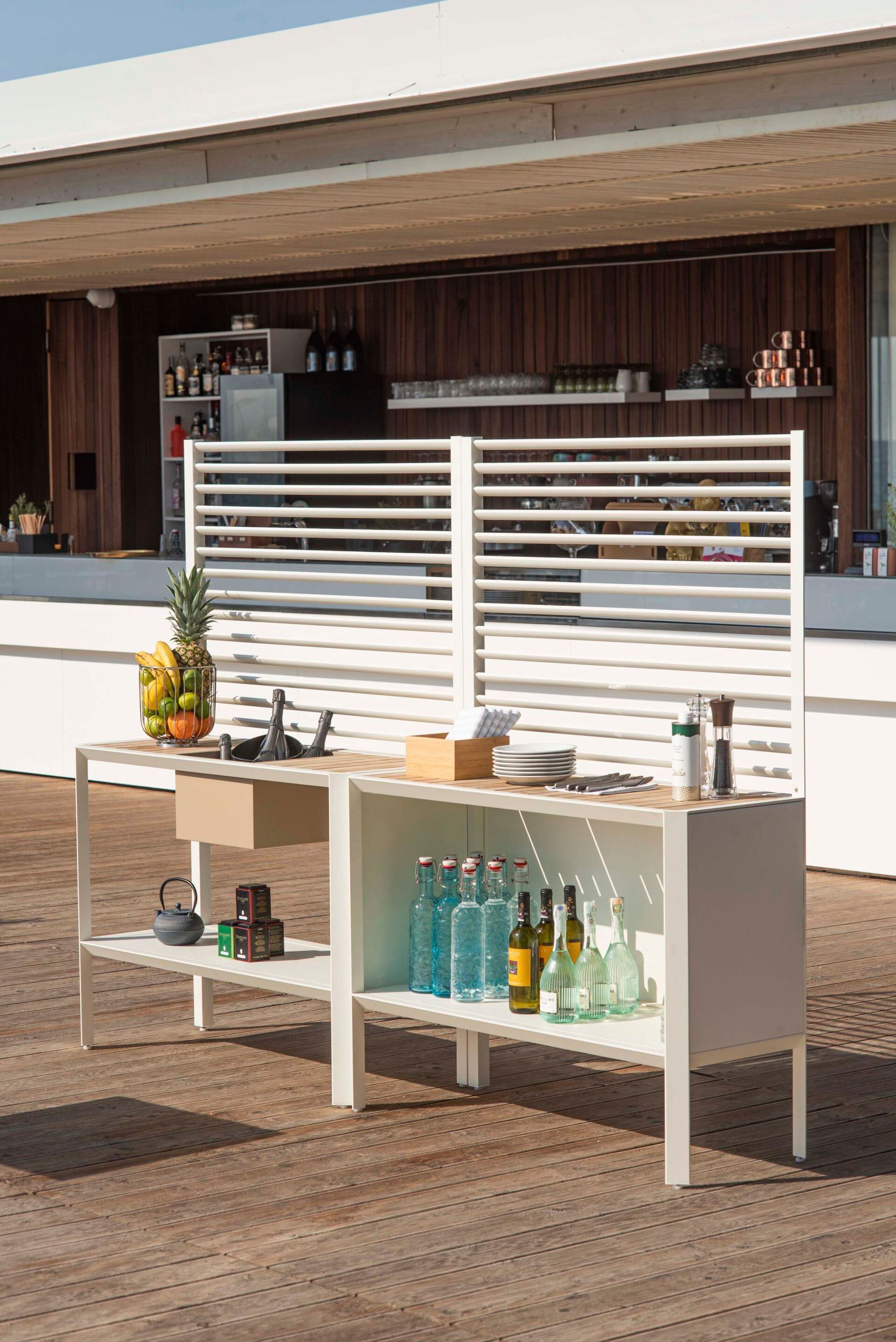 CAMALEON Galvanized plate garden cabinet By Emu