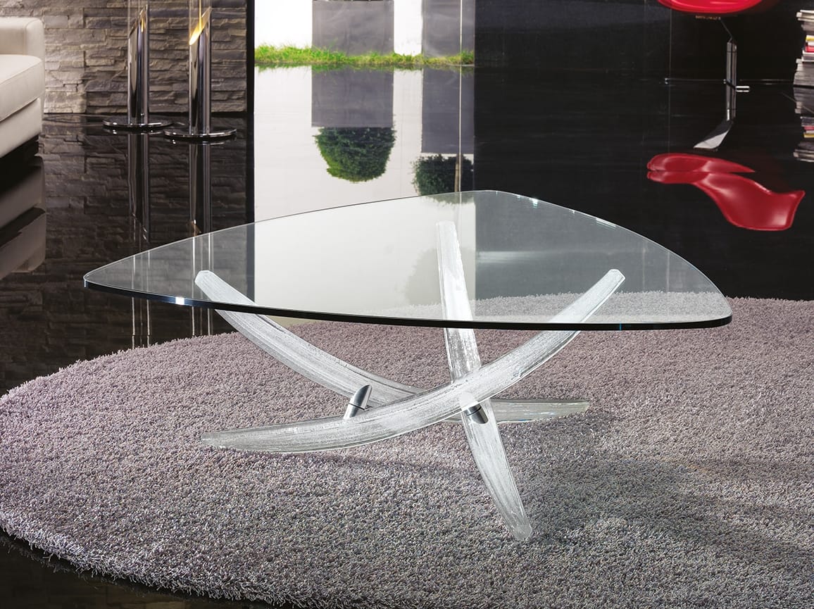 Triangular Coffee tables | Archiproducts
