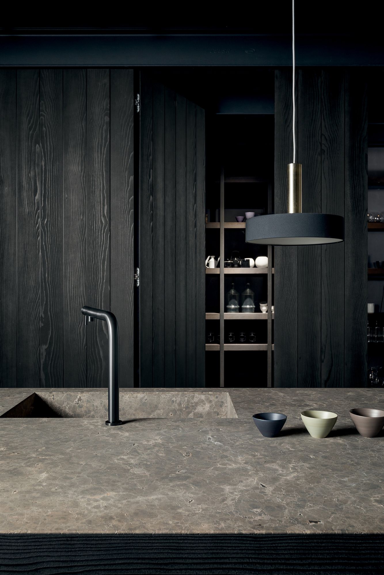 Cedarwood kitchen with island with integrated handles FLY FLOAT Fly Collection By MODULNOVA