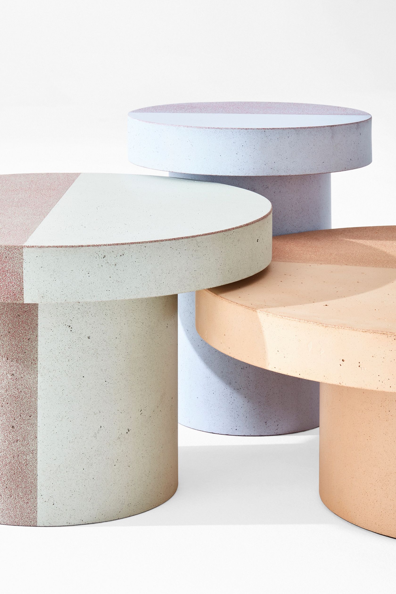 FRARI Coffee table By Cimento | design Patricia Urquiola