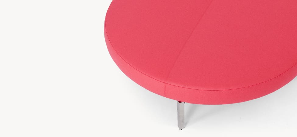 FREEFLOW | Round pouf By Moroso design Gordon Guillaumier