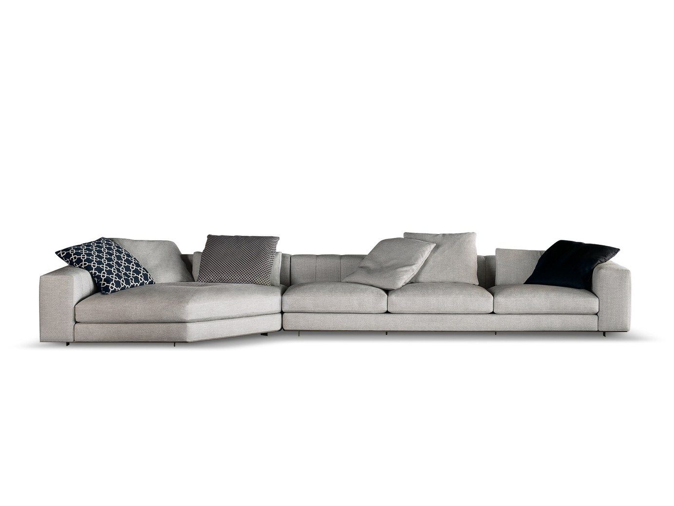 FREEMAN DUVET Fabric sofa By Minotti | design Rodolfo Dordoni