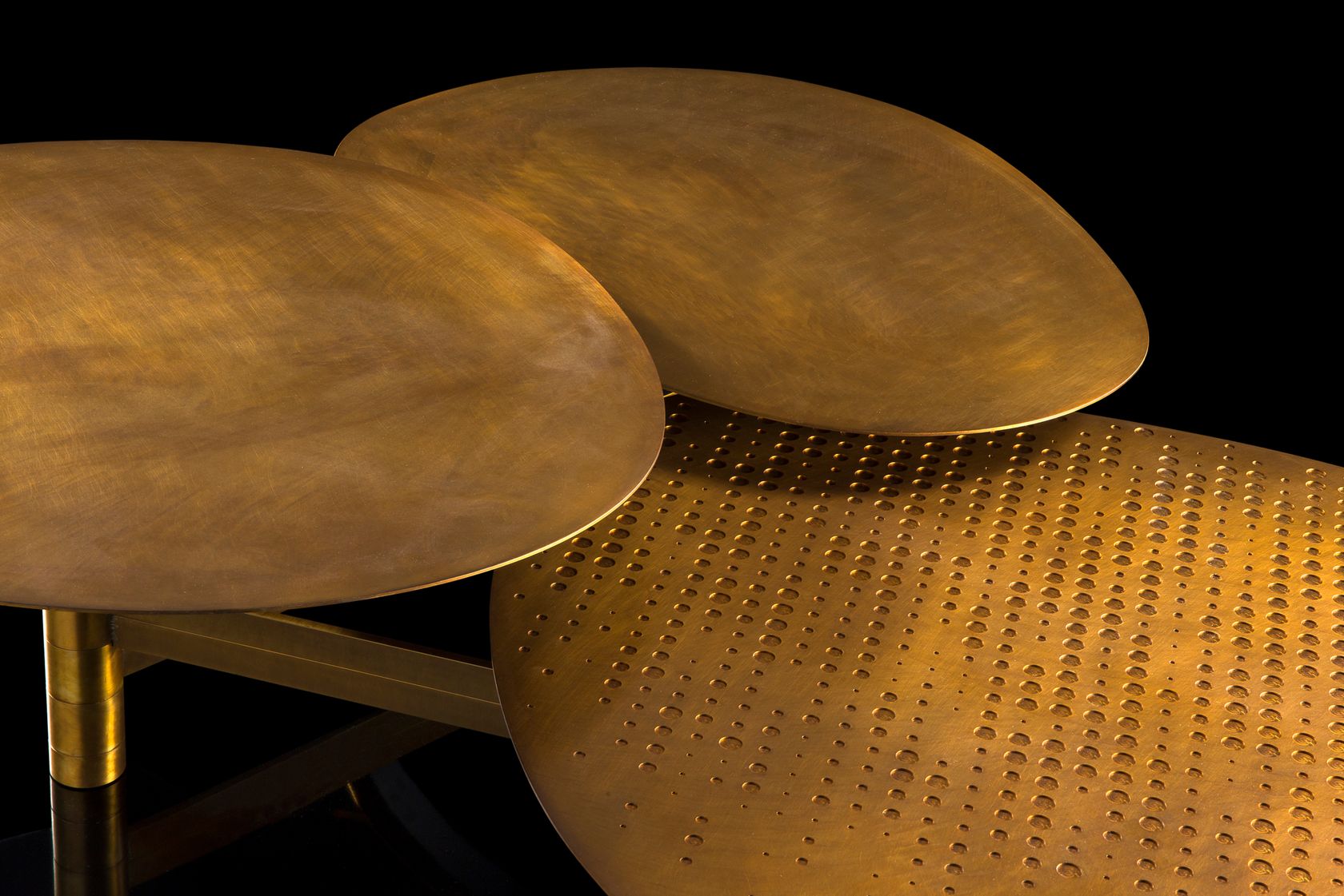 GALAXY Low brass coffee table By Henge | design Massimo Castagna