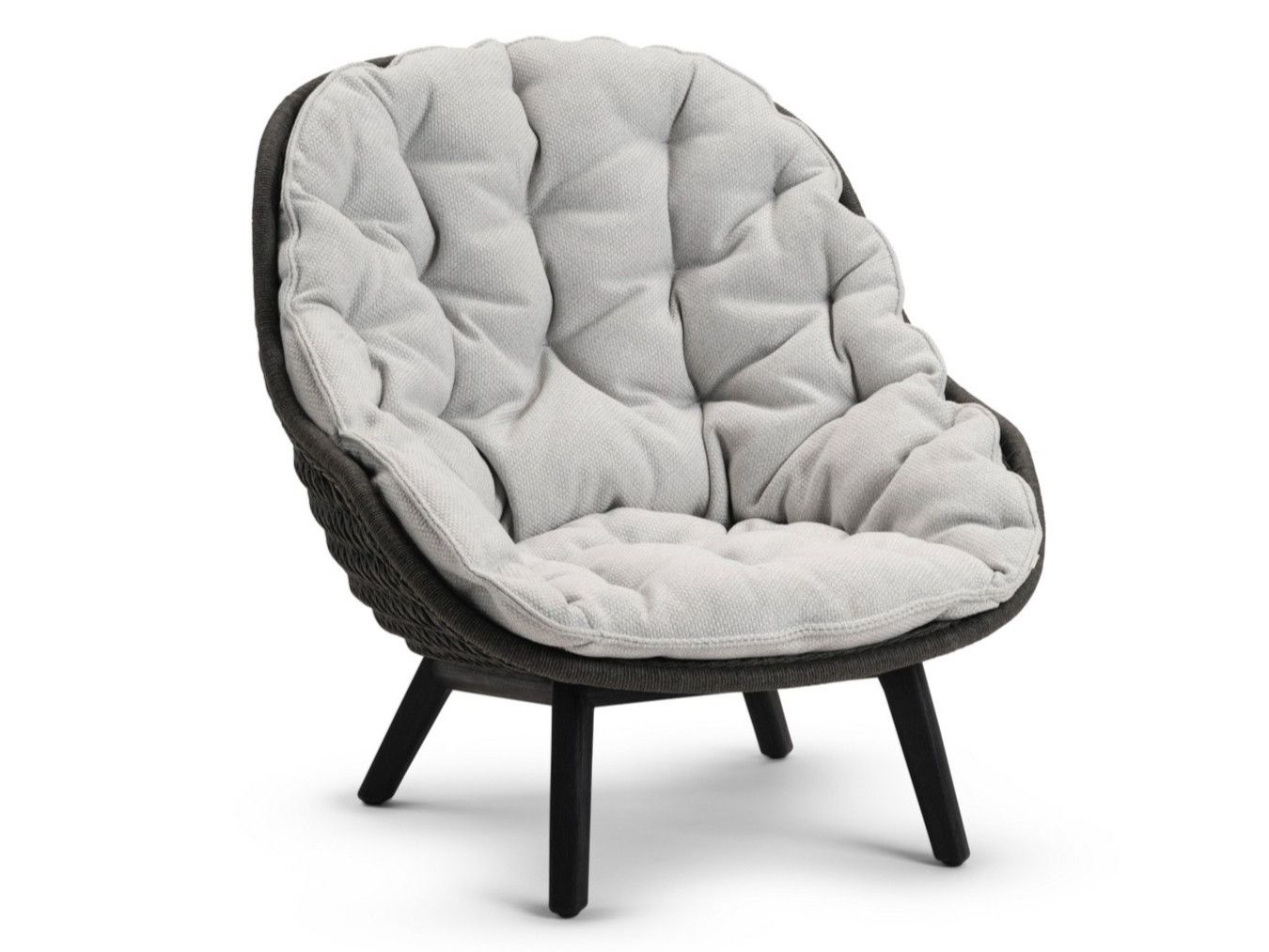 SANDUA | Garden armchair with armrests By MANUTTI design Robin Hapelt