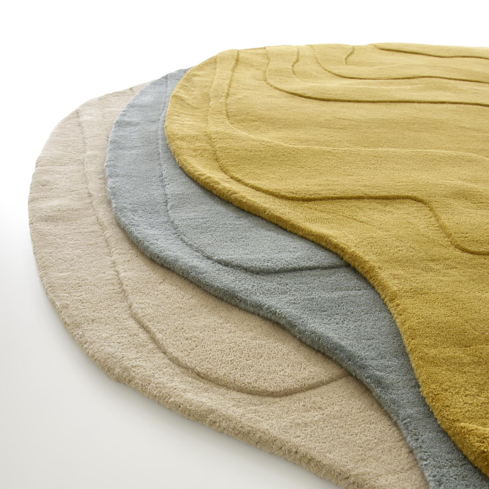 地毯 GAVRINIS 3 By Ligne Roset 设计师Pierre Paulin